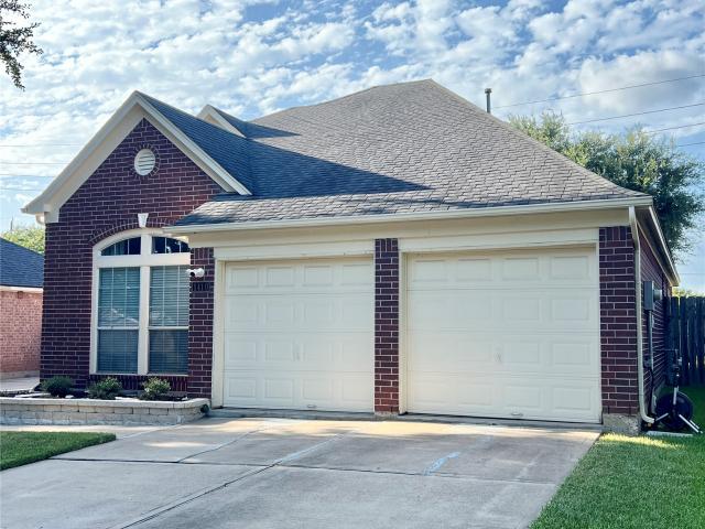 1410 Rogers Lake Lane