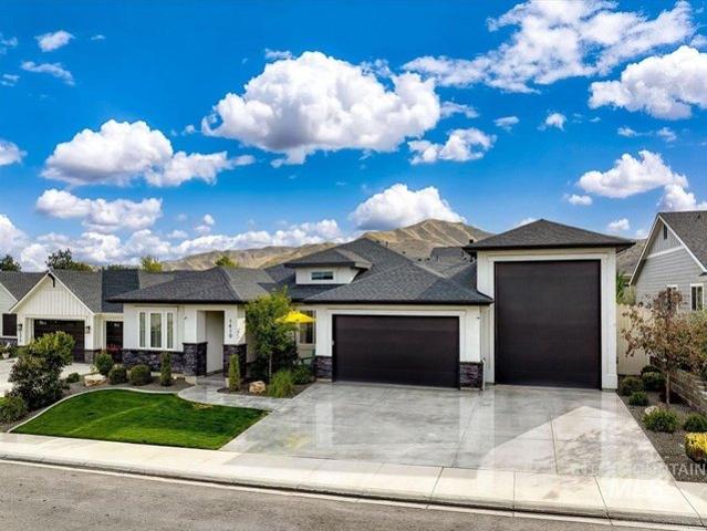 1410 Rome Ave, Emmett, ID 83617