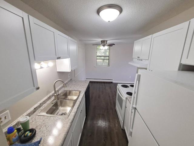 1410 St. Paul Place 2 Bedroom Apartment for Rent at 1410 Saint Paul Ave, St. Paul, MN 55116 Highland