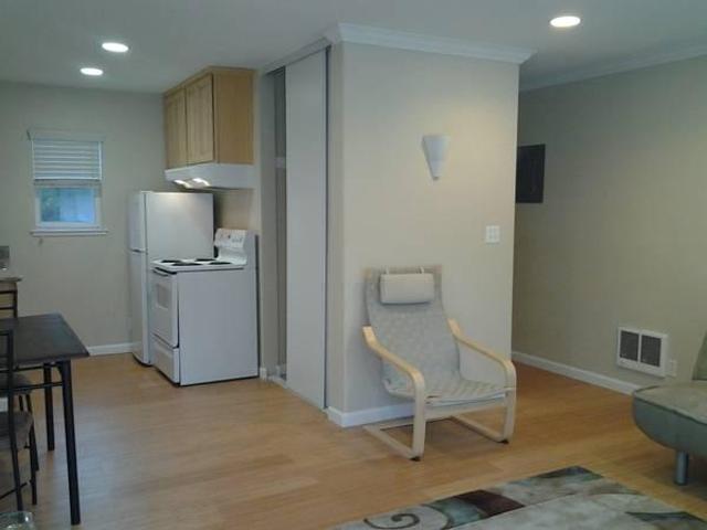 $1410 Sunny, Cozy And Charming Studio
