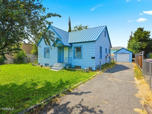 1410 S 3rd Ave, Yakima, WA 98902