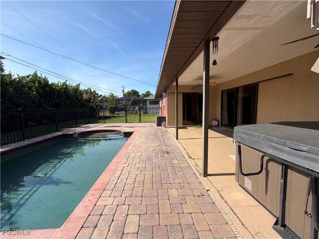 1410 SE 1st Ter, Cape Coral, FL 33990 | MLS #2025023