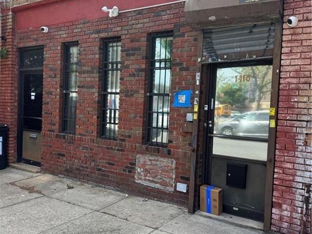1410 W 3rd Street