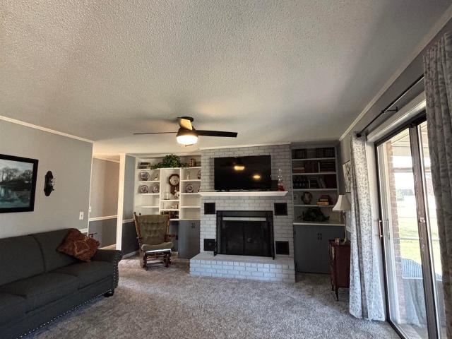 1410 W Main