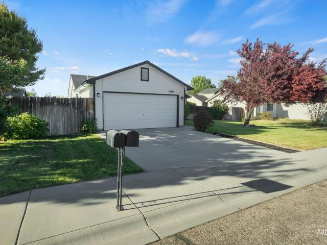1410 W Ryegrass Ct