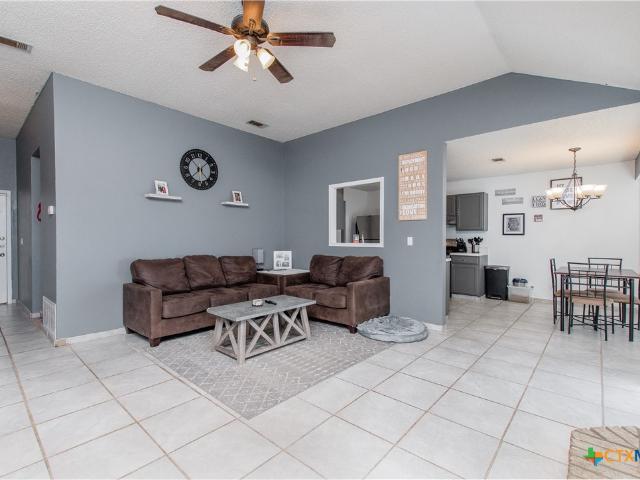 1410 Windsor Circle