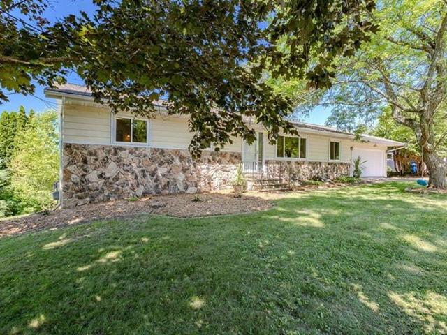 1410 Woodlawn Rd, Wausau, WI 54403