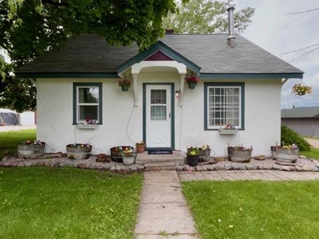 1410 5th St E, Polson, MT 59860