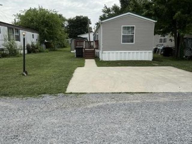 14110 Zinnia Ln, Hagerstown, MD 21742