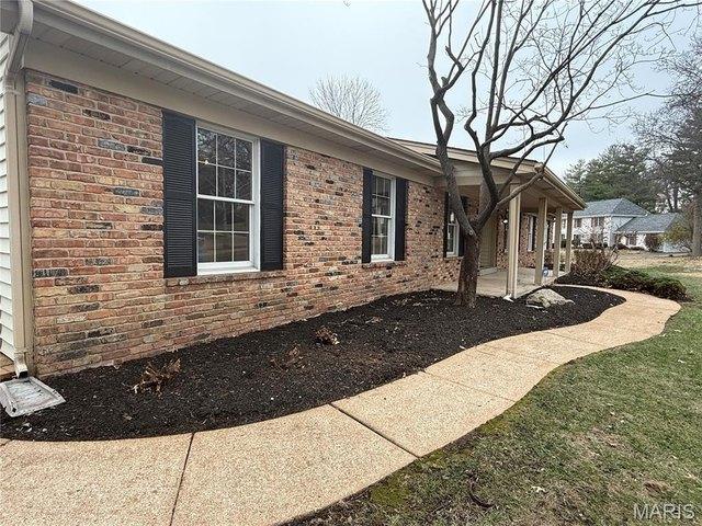 14112 Glen Cove Dr, Chesterfield, MO 63017