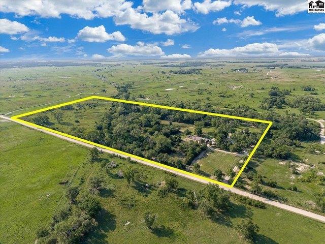 14117 E 17th Ave, Buhler, KS 67522