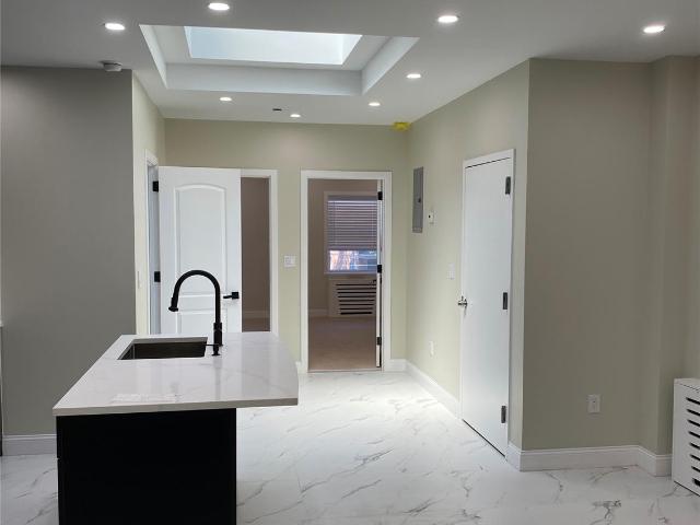 14114 Booth Memorial Avenue 2