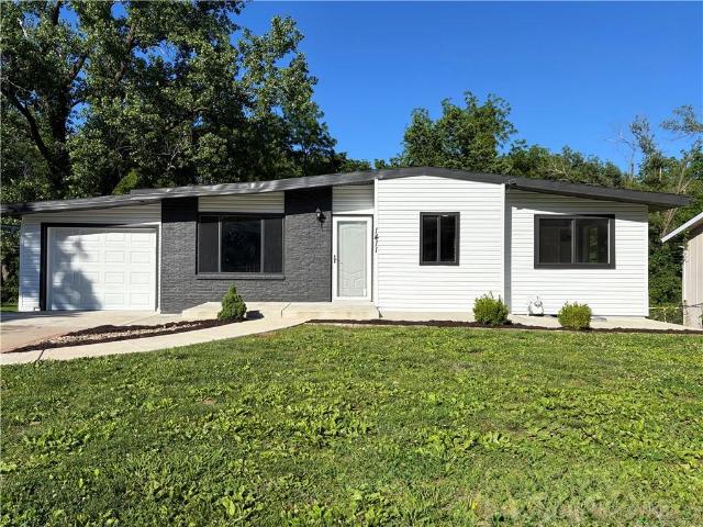 1411 N 75th Drive