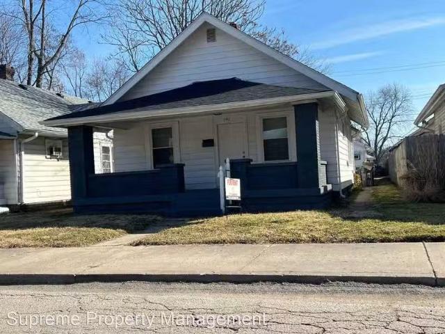1411 N Belleview Pl
