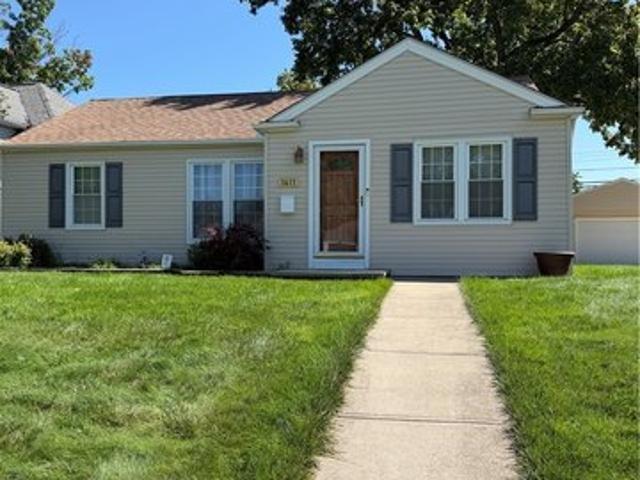 1411 Orchard Heights Dr, Mayfield Heights, OH 44124