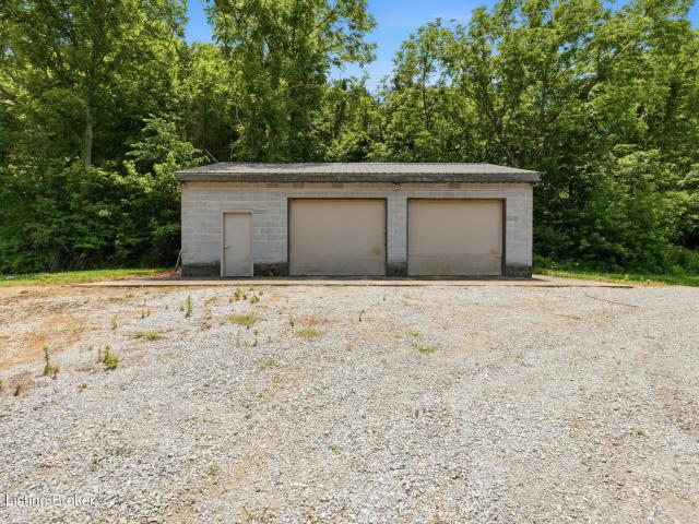 1411 Barebone Rd