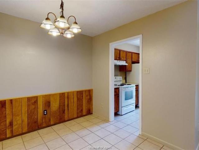 1411 Gramma Ct