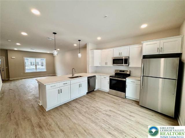 1411 Greenview Drive 22