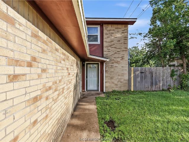1411 Hawk Tree Drive