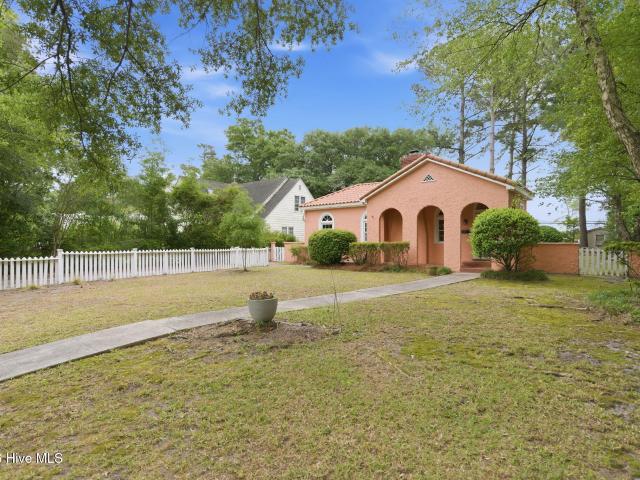 1411 Hawthorne Road