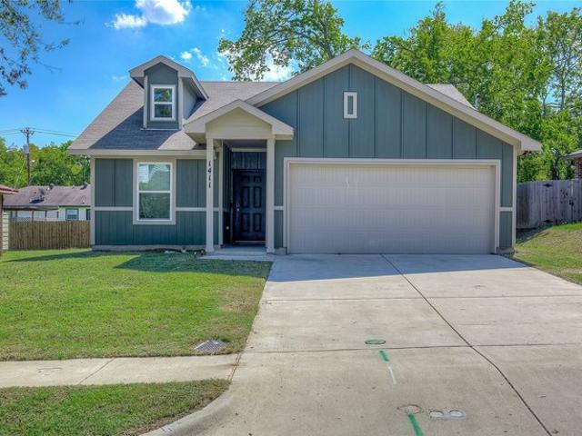 1411 Hemphill St, Greenville, TX 75401