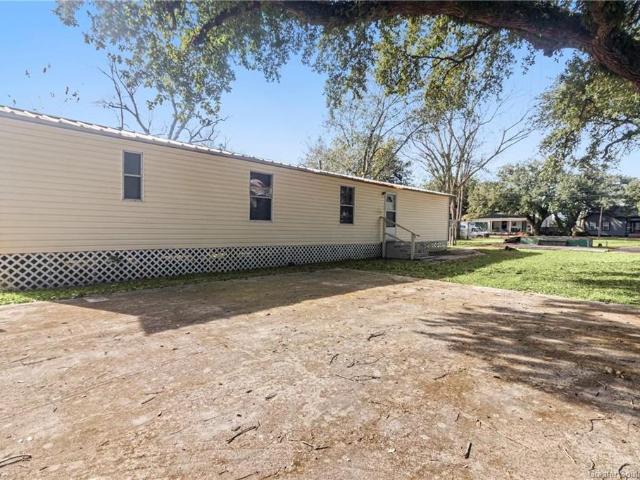 1411 Horridge St, Vinton, LA 70668 | MLS #SWL25001 | Compass