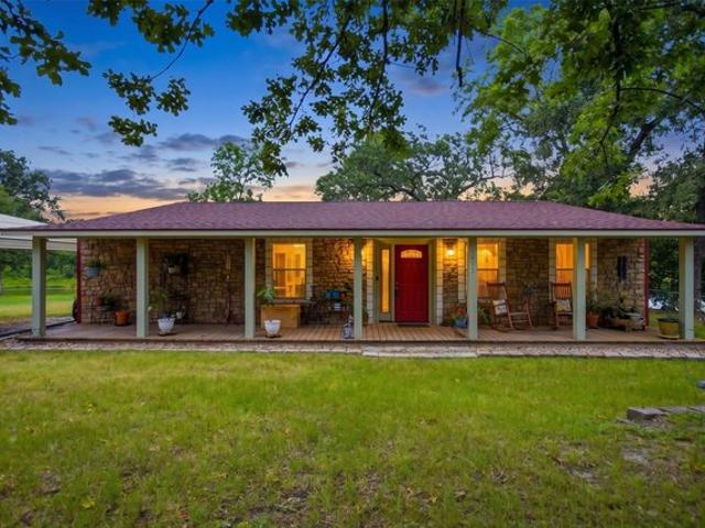 1411 Raintree Lakes Cir, Big Sandy, TX 75755
