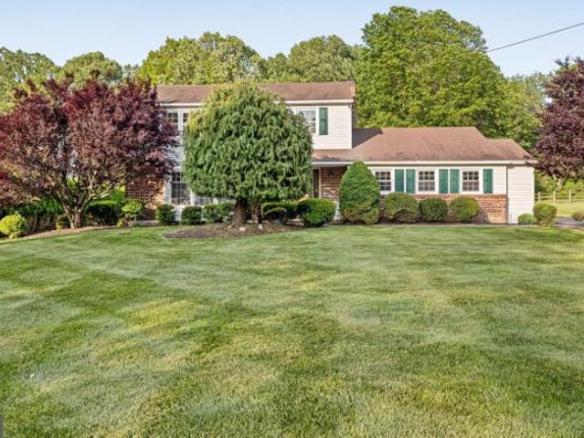 1411 Stallion Ln, West Chester, PA 19380