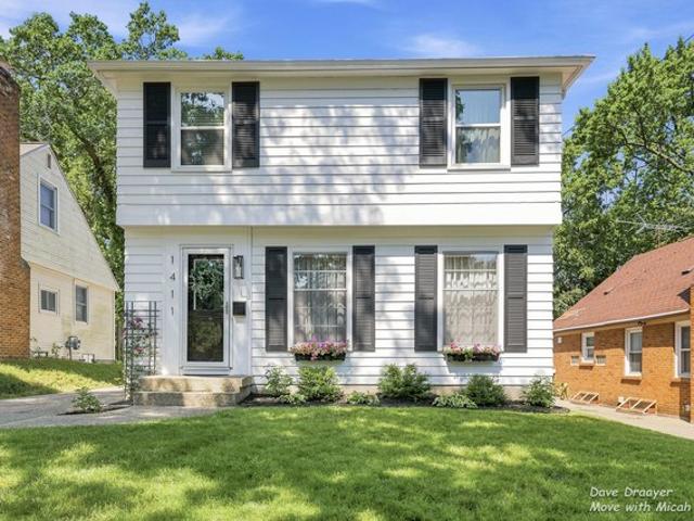 1411 Sylvan Ave SE, Grand Rapids, MI 49506