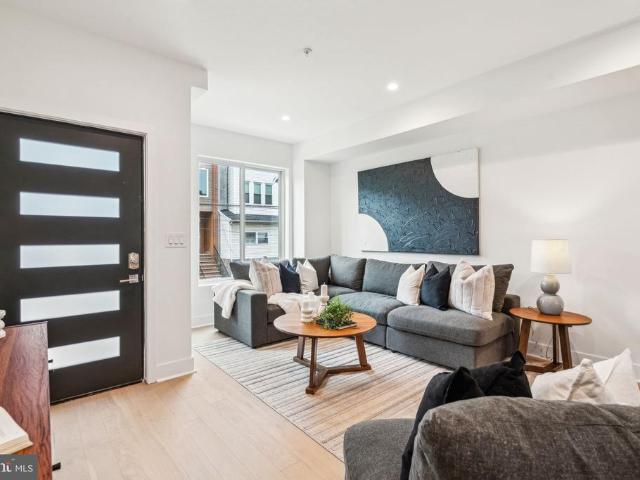 1411 S Napa Street