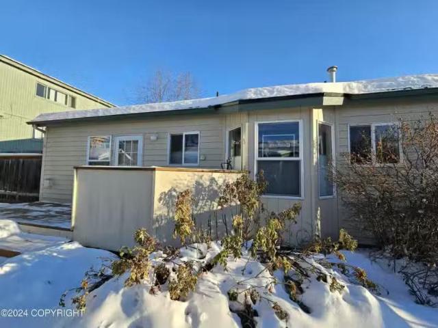 1411 W 26TH AVE UNIT E1, ANCHORAGE, AK 99503 Condo/Townhome Fo.