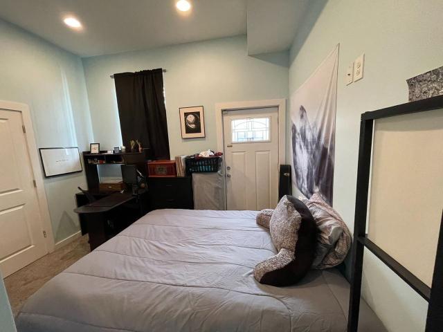 1411 W Thompson 4 Bedroom Apartment for Rent at 1411 W Thompson St, Philadelphia, PA 19121 Avenue of the Arts North