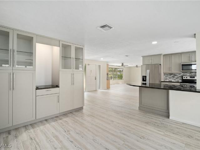 1411 Whiskey Creek Dr, Fort Myers, FL 33919 | MLS #225053