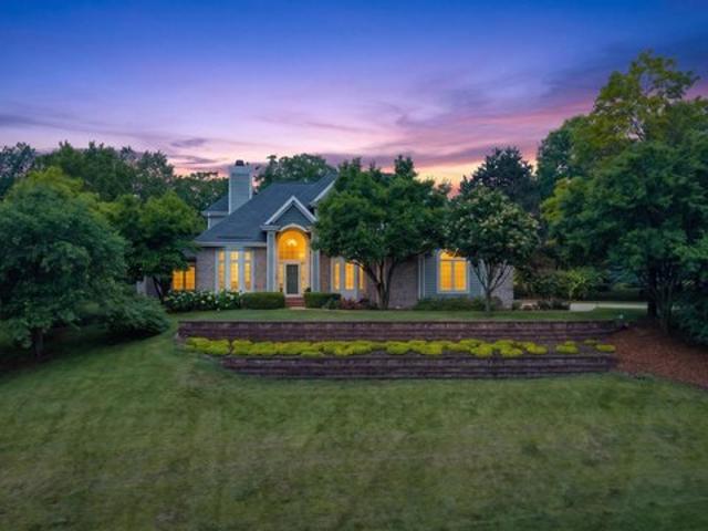 1411 Windy Knoll Dr, Richfield, WI 53033
