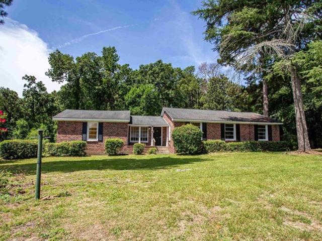 1411 Woodlawn Dr, Camden, SC 29020