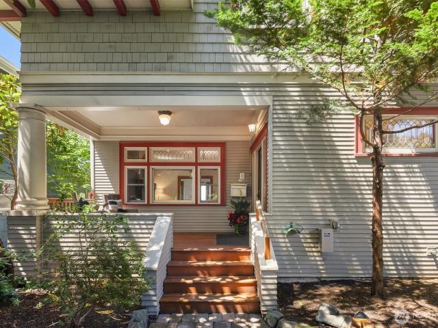 1411 10th Avenue W