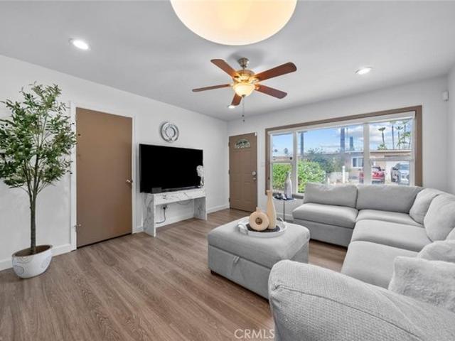 1411 1 Broadway Pl, Escondido, CA 92025