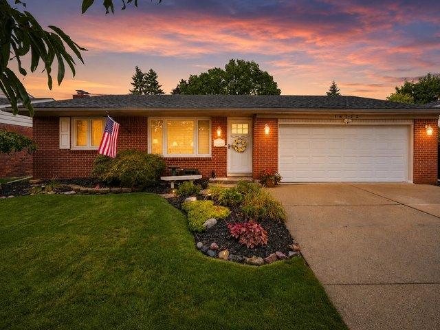 14122 Hubbard St, Livonia, MI 48154