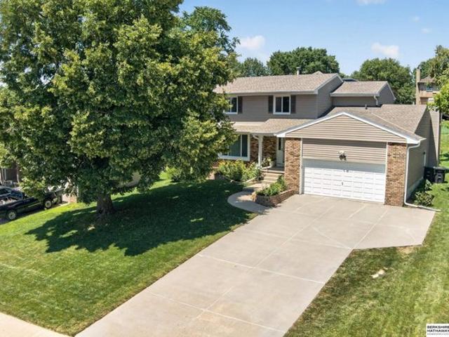 14124 Cedar Cir, Omaha, NE 68144