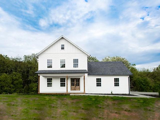 14124 Fairmount Rd, Siloam Springs, AR 72761