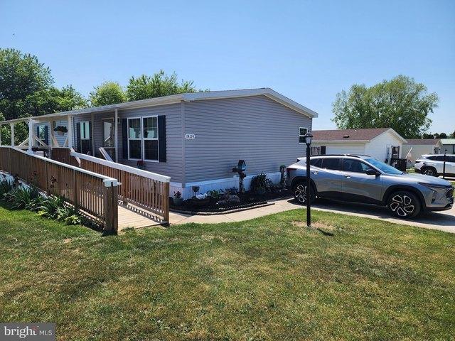 14125 Zinnia Ln, Hagerstown, MD 21742