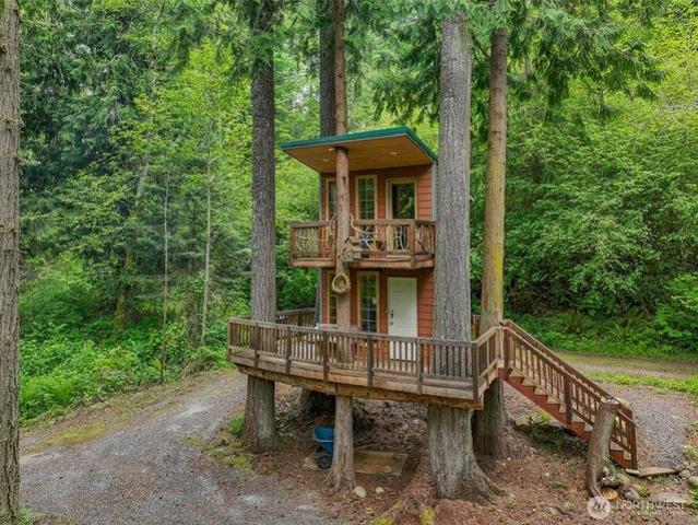 14125 Beaver Dr SE, Rainier, WA 98576