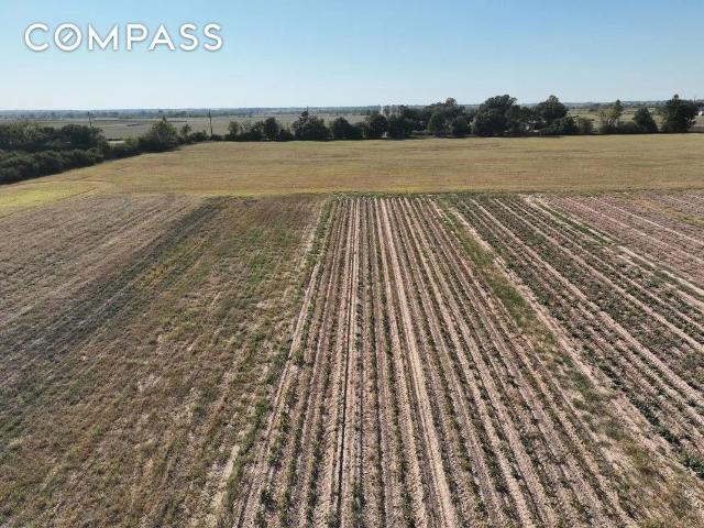 14126 Penick Rd, Waller, TX