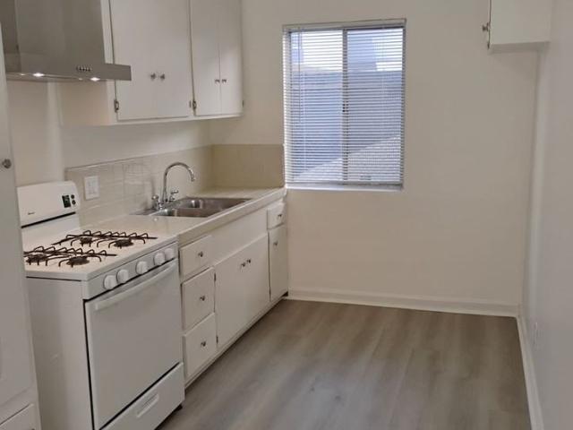 14129 Vanowen Street 2 Bedroom Apartment for Rent at 14129 Vanowen St, Los Angeles, CA 91405 Van Nuys