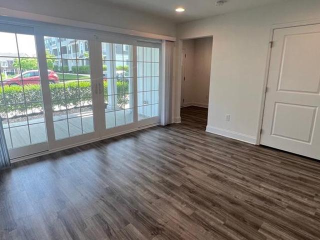 1412 Market House Lane