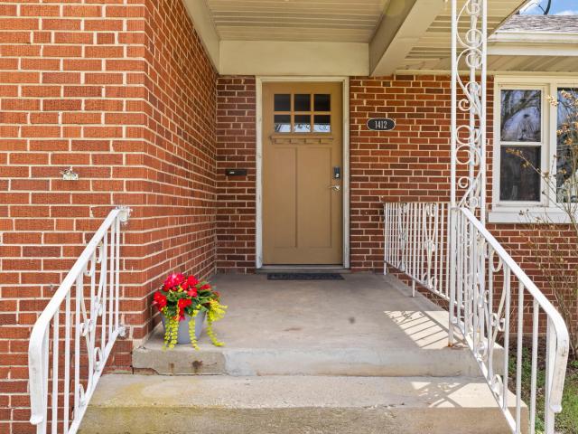 1412 Avery Avenue