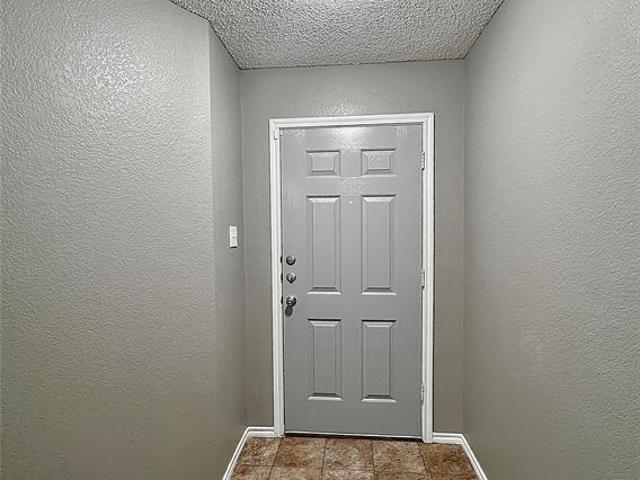 1412 Anna Lea Lane