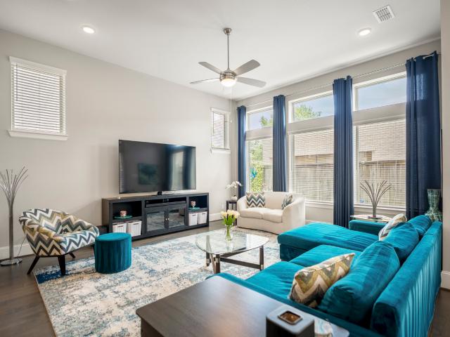 1412 Arkley Way