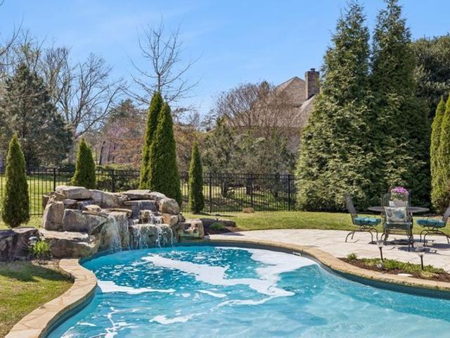1412 Arrowhead Dr, Brentwood, TN 37027