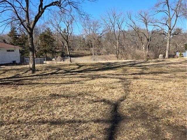 1412 E 108th Ter, Kansas City, MO 64131 | MLS #2602 | Compass